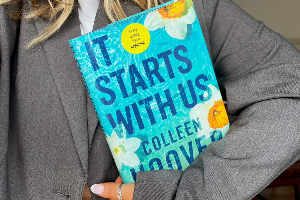 Zoella Book Club: Reviewing It Starts With Us By Colleen Hoover - Zoella